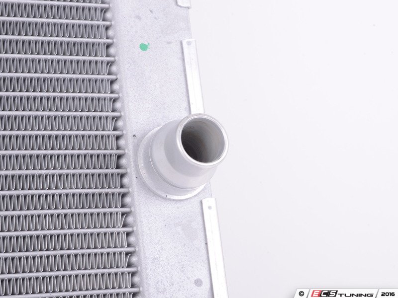 Genuine BMW - 17117594020 - Radiator (17-11-7-594-020)