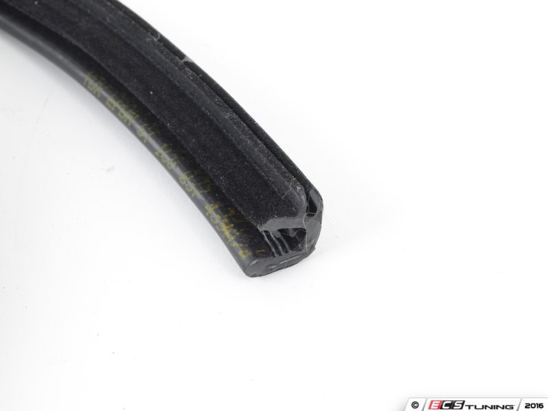 Genuine Volkswagen Audi - 1C0837440BB41 - Front Window Channel - Right ...