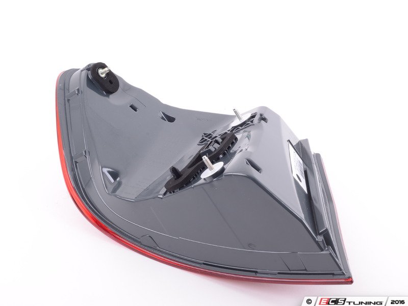 Genuine BMW - 63217312708 - F10 Taillight for Fender (63-21-7-312-708)