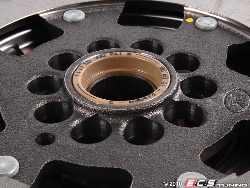 Genuine Volkswagen Audi - 022105266L - Dual Mass Flywheel (022 105 266 L)