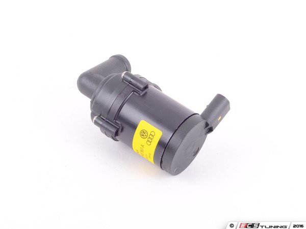 Genuine Volkswagen Audi - 7P0965561C - WATER PUMP (7P0 965 561 C)