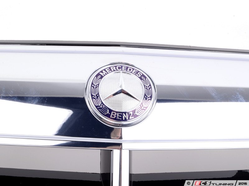 Genuine Mercedes Benz - 21288010839040 - Radiator Grille Assembly