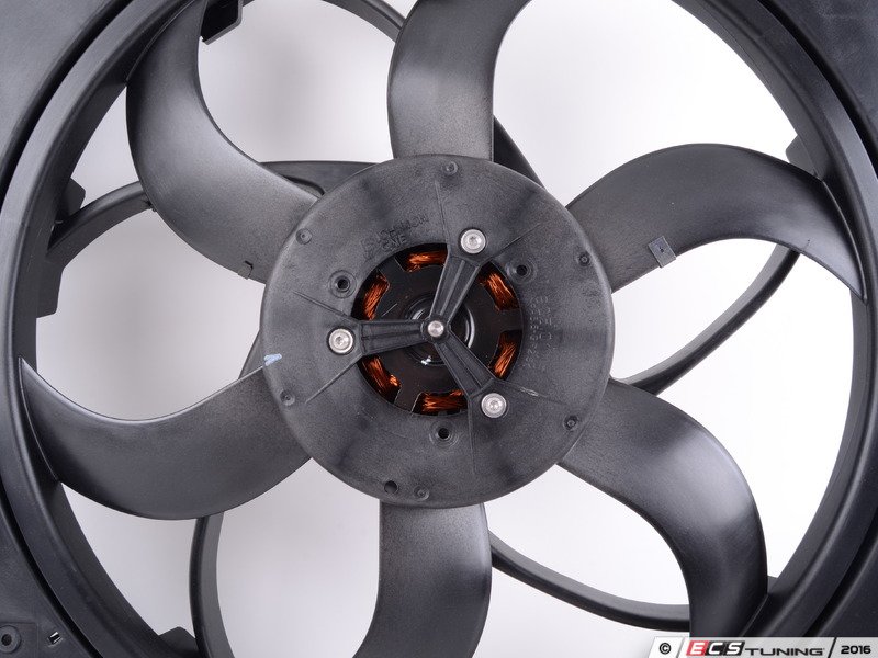 Genuine BMW - 17427526824 - Radiator Cooling Fan Assembly (17-42-7-526-824)