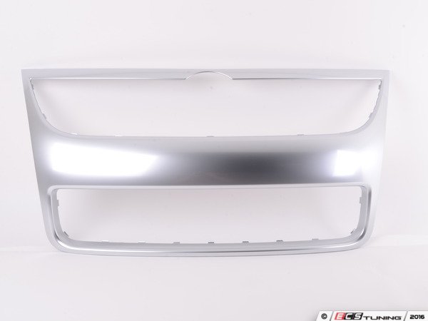 Genuine Volkswagen Audi - 7L6853651L3Q7 - Center Grille Surround ...
