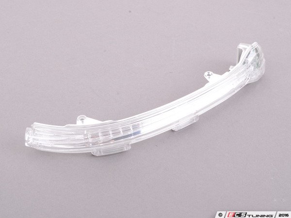 Genuine Volkswagen Audi - 5G0949101B - TURNSIGNAL (5G0 949 101 B)