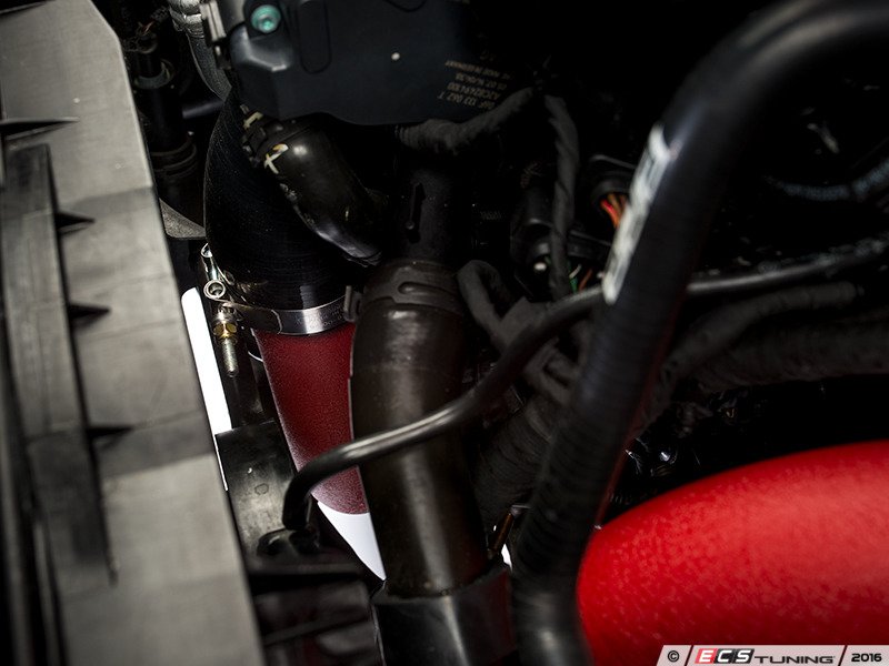 ECS - 009037ECS08-02 - High Flow Throttle Pipe Kit - Wrinkle Red