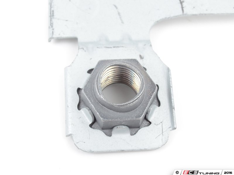 Genuine BMW - 31106783592 - CLIP NUT, RIGHT (31-10-6-783-592)