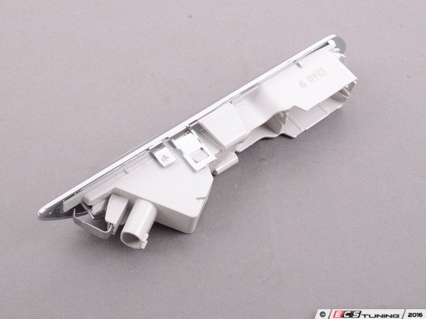 Genuine BMW - 63137154170 - F10 Front Side Marker - Right (63-13-7-154-170)