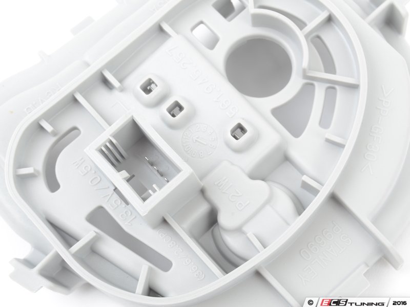 Genuine Volkswagen Audi - 561945257 - Outer Bulb Holder - Left (561 945 ...