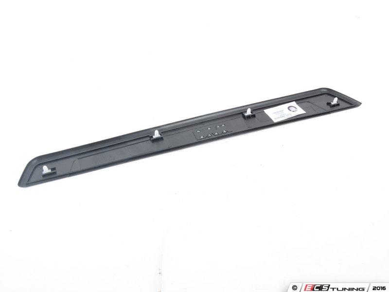 Genuine BMW - 51477069122 - Door Sill Plate - Right (51-47-7-069-122)
