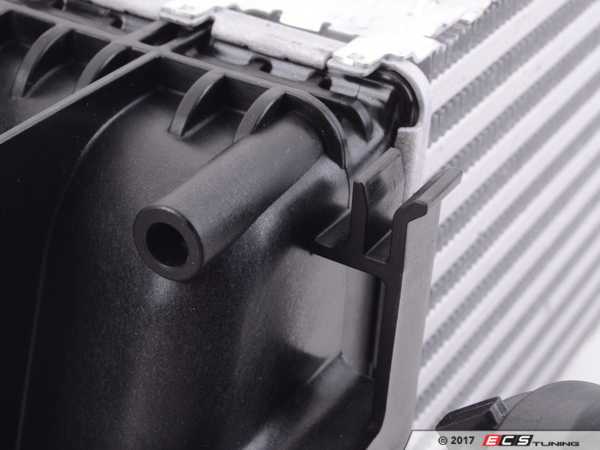 Genuine BMW - 17517823570 - Intercooler (17-51-7-823-570)