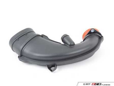 Genuine BMW - 13717577451 - Air Duct - Cylinder 1-4 (Right) (13-71-7 ...