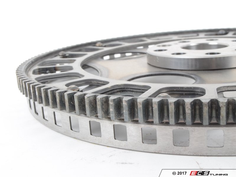 Genuine BMW - 11227501478 - FLYWHEEL (11-22-7-501-478)