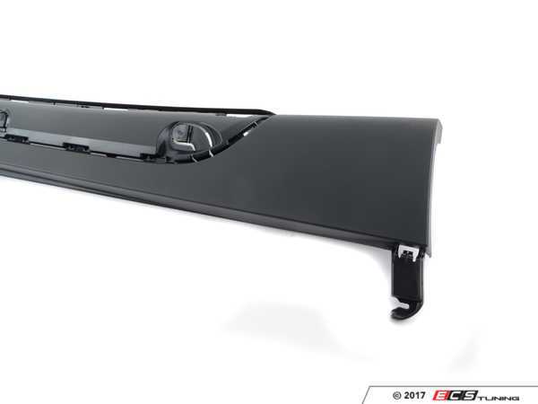 Genuine BMW - 51777308056 - Rocker cover - right (51-77-7-308-056)