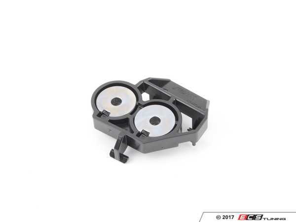 Genuine Mercedes Benz - 205626031264 - ATTACHMENT ANGLE BRACKET
