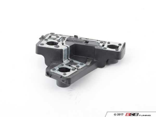 Genuine Volkswagen Audi - 5C6945259 - BULBHOLDER (5C6 945 259)
