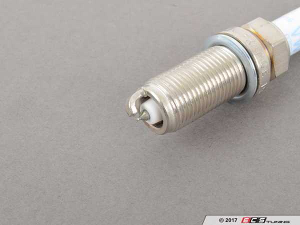 Genuine Volkswagen Audi - 079905626L - SPARK PLUG (079 905 626 L)