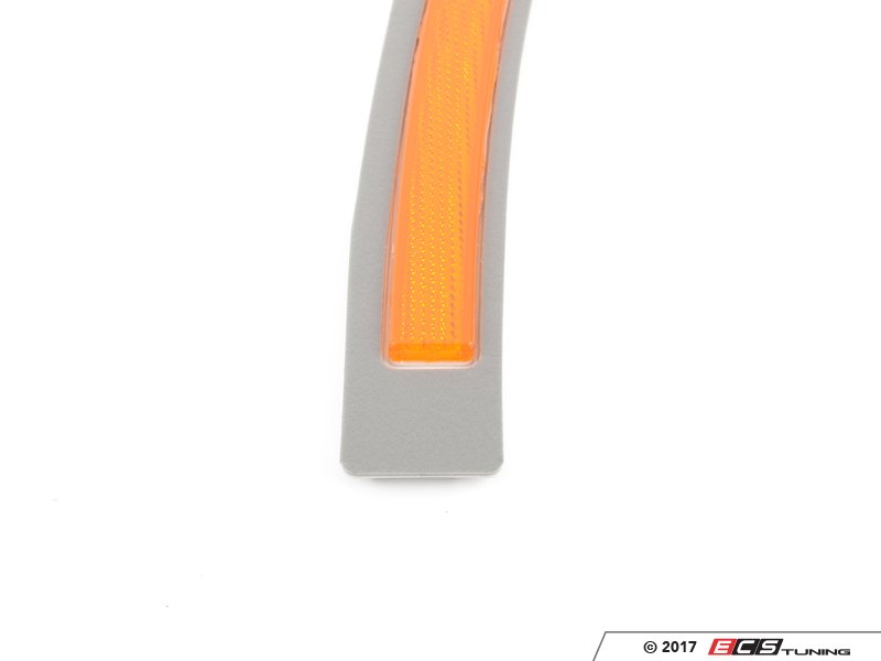Genuine BMW - 63147191111 - Reflector - Bumper Cover (Yellow) (63-14-7 ...