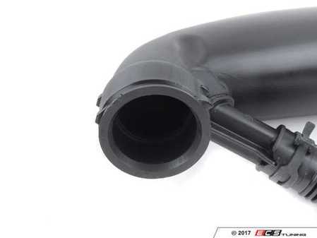 Genuine BMW - 13717627502 - AIR DUCT - (NO LONGER AVAILABLE) (13-71-7 ...