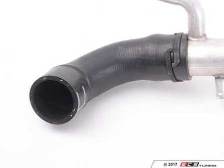 Genuine BMW - 11537598236 - Water Hose with Gasket - Water Pump to ...