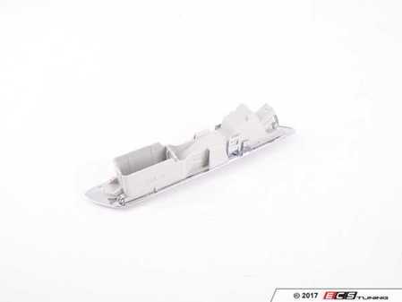 Genuine BMW - 63137154168 - F10 Front Side Marker - Right (63-13-7-154-168)