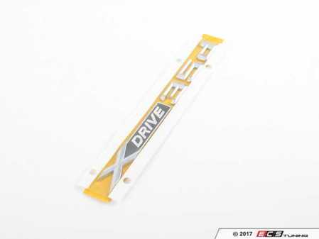 Genuine BMW - 51147362493 - E70 X5 xDrive 35d badge (51-14-7-362-493)