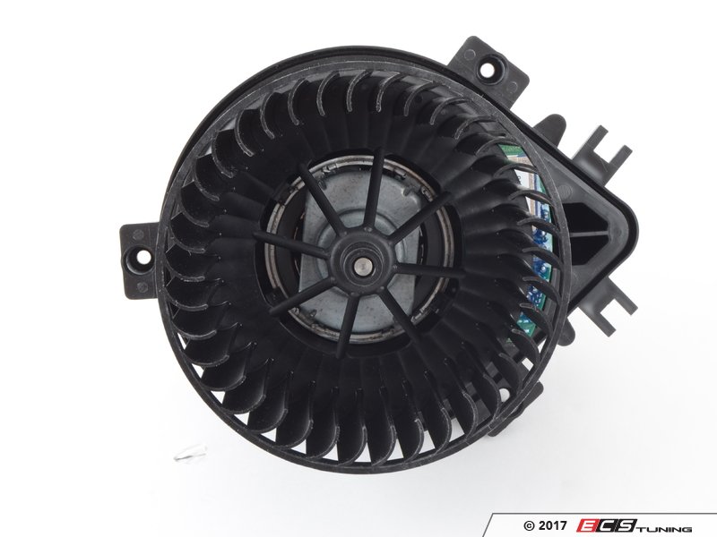 Universal Air Cond - 67326901862 - Blower Fan Unit - 3 Pole