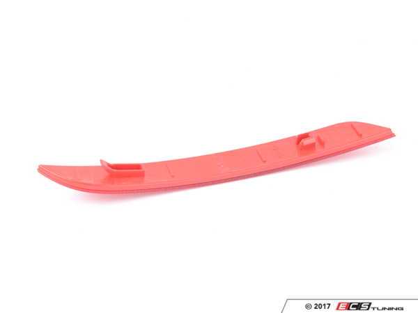 Genuine BMW - 63147382234 - Reflector - Bumper Cover (Red) (63-14-7-382 ...